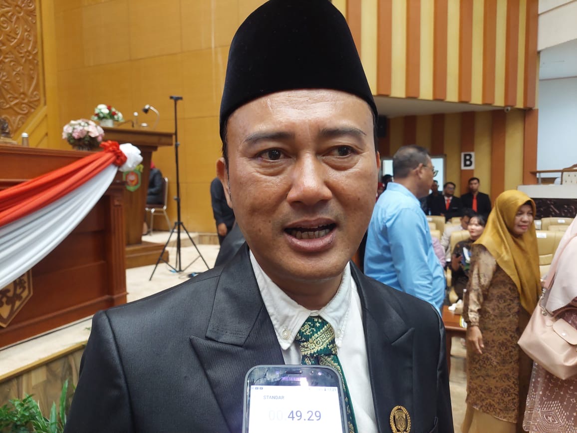 Rusdi Doviyanto Resmi Dilantik Jadi Anggota DPRD Samarinda Periode 2024-2029 - TIMES KALTIM